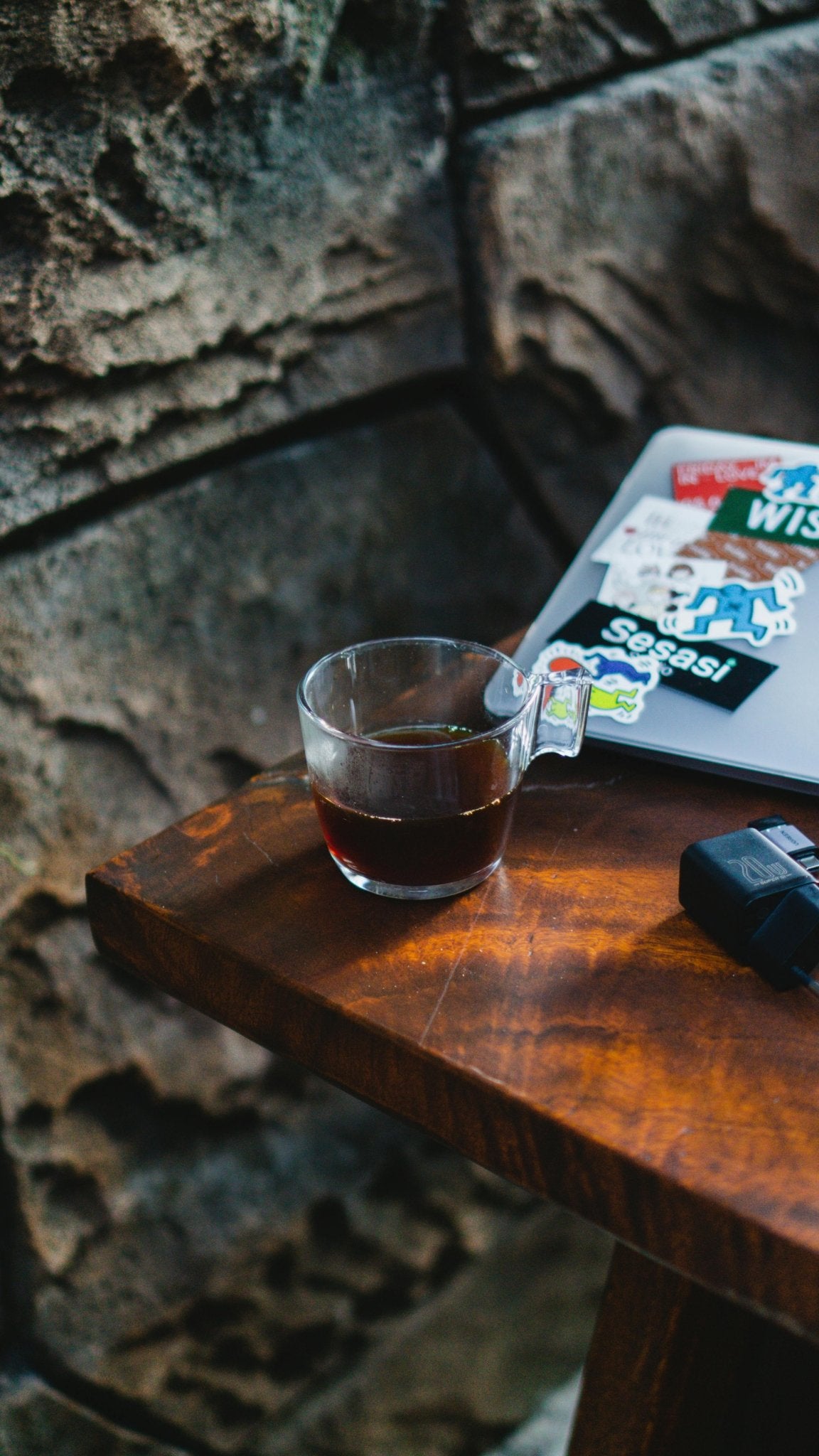 Melnā tēja – AURON COFFEE ROASTERY